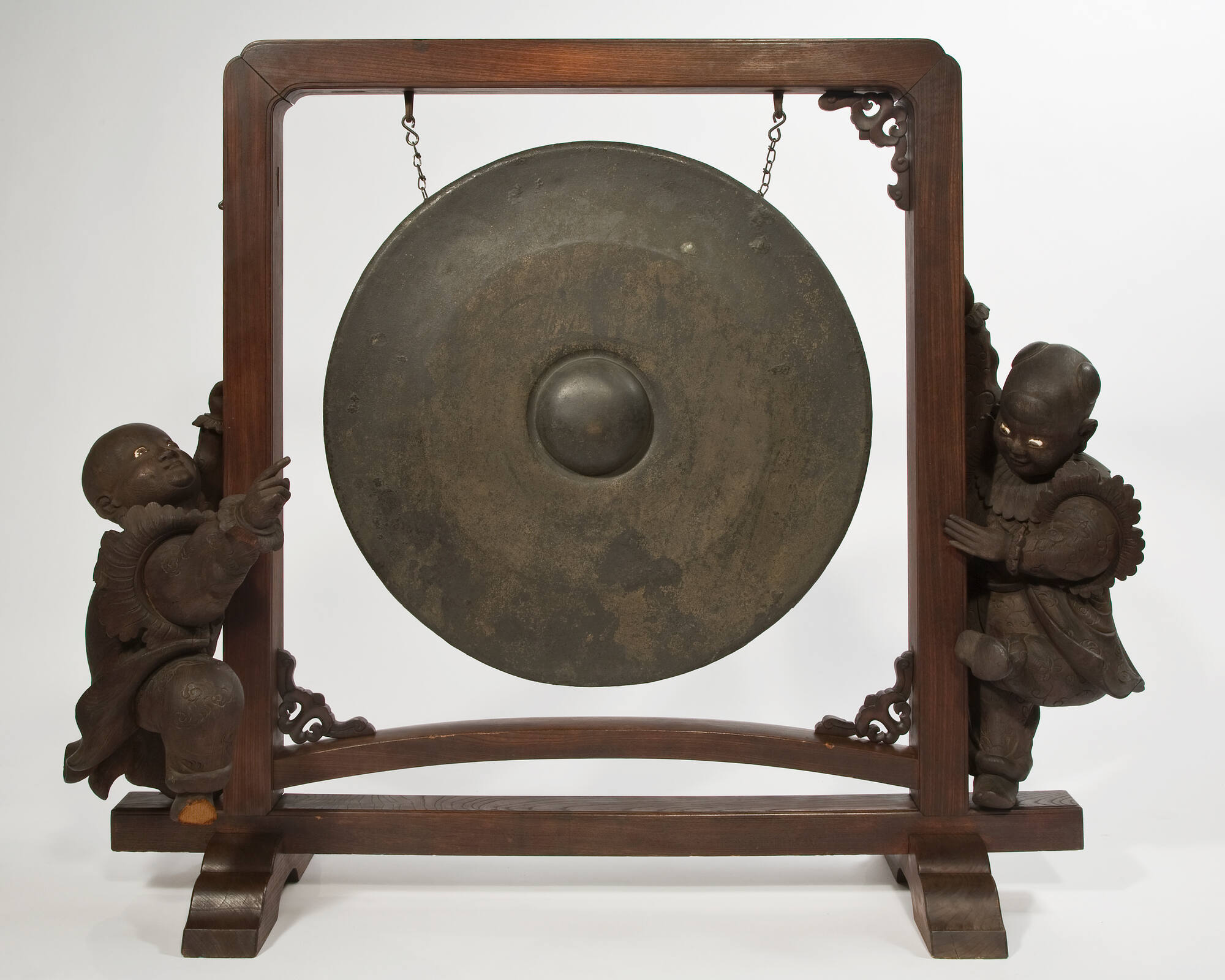 Gong Frame with Carved Figures | Isabella Stewart Gardner Museum